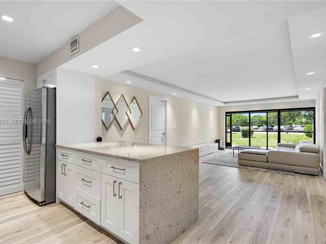 2 Bedroom Condo for Rent at 230 Lakeview Drive #106, Weston, FL 33326 Bonaventure