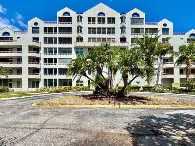 2 Bedroom Condo for Rent at 2333 Feather Sound Dr, Clearwater, FL 33762