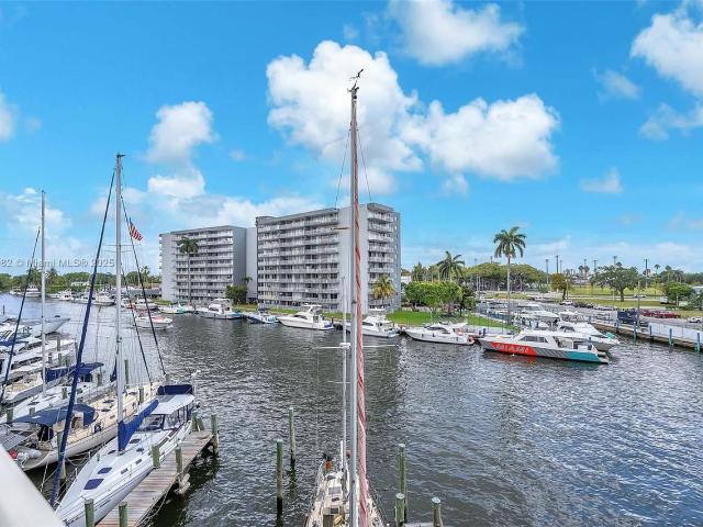 2 Bedroom Condo for Rent at 2415 Nw 16th Street Rd #412 1, Miami, FL 33125 West Little Havana