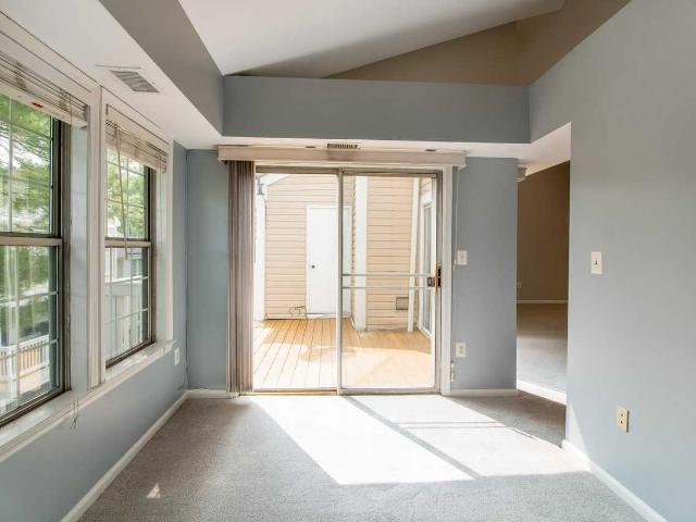 2 Bedroom Condo for Rent at 2429 S Walter Reed Dr #C, Arlington, VA 22206 Fairlington Shirlington