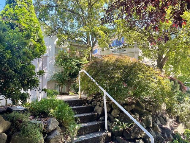 2 Bedroom Condo for Rent at 2432 Dexter Ave N #200, Seattle, WA 98109 East Queen Anne