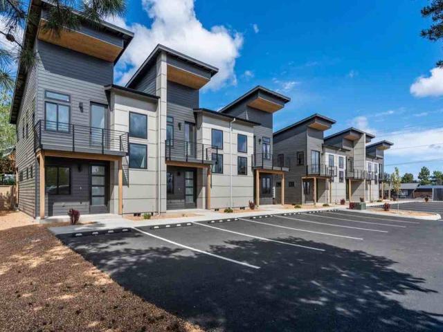 2 Bedroom Condo for Rent at 2548 Sw Yew Ave, Redmond, OR 97756