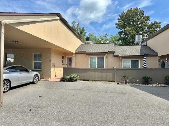 2 Bedroom Condo for Rent at 256 Windmeadows St, Altamonte Springs, FL 32701 Hickory Square