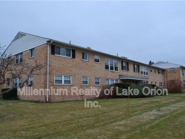 2 Bedroom Condo for Rent at 2503 Wmile Rd Bldg #16, Royal Oak, MI 48073