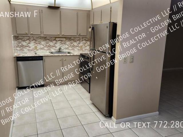 2 Bedroom Condo for Rent at 251 Fanshaw F, Miami, FL 33434 Century Village West