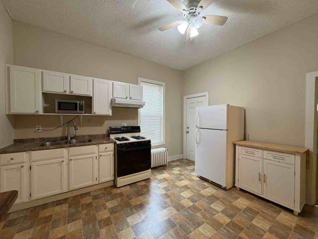 2 Bedroom Condo for Rent at 2742 Grand Ave S #1, Minneapolis, MN 55408 Whittier