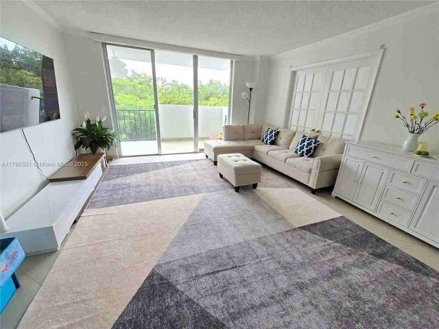 2 Bedroom Condo for Rent at 2780 Ne 183rd St #409, Aventura, FL 33160