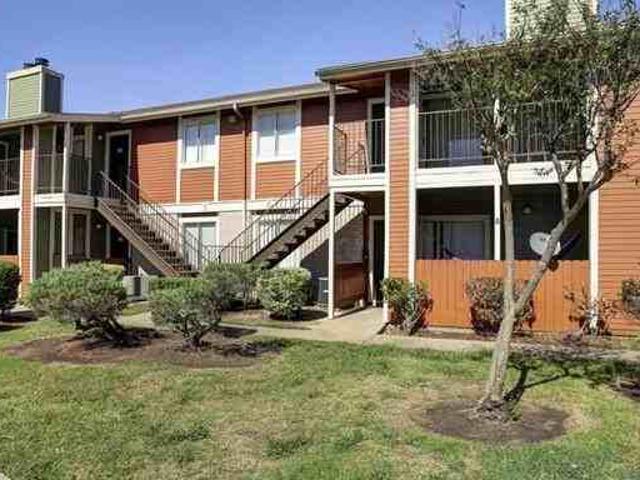 2 Bedroom Condo for Rent at 2700 S Dairy Ashford Rd #C1, Houston, TX 77082 Eldridge West Oaks