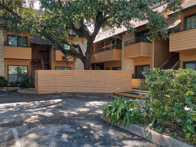2 Bedroom Condo for Rent at 2714 Nueces St #203, Austin, TX 78705 West University