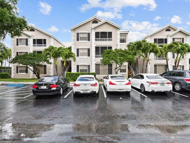 2 Bedroom Condo for Rent at 2861 North Oakland Forest Drive #0202, Oakland Park, FL 33309 Oakland Park