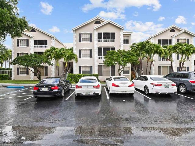 2 Bedroom Condo for Rent at 2861 North Oakland Forest Drive #0202, Oakland Park, FL 33309 Oakland Park