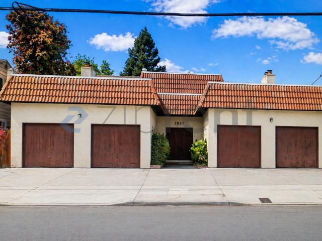 2 Bedroom Condo for Rent at 2837 55th Ave #4, Oakland, CA 94605 Maxwell Park