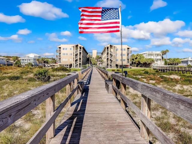 2 Bedroom Condo for Rent at 3056 S Fletcher Ave, Fernandina Beach, FL 32034