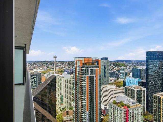 2 Bedroom Condo for Rent at 300 Virginia St, Seattle, WA 98101 Belltown