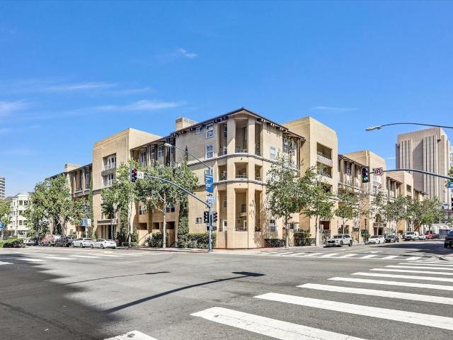 2 Bedroom Condo for Rent at 301 W G St #316, San Diego, CA 92101 Marina