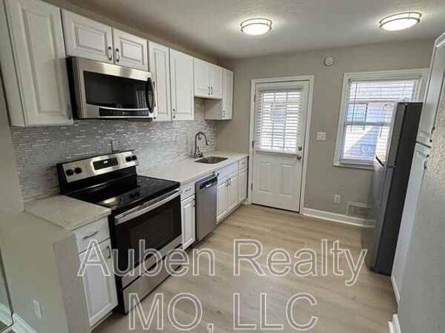 2 Bedroom Condo for Rent at 3143 Puckett Rd #740, Kansas City, KS 66103 Rosedale