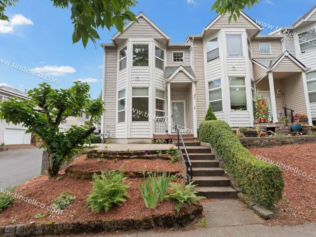 2 Bedroom Condo for Rent at 3140 Ne 103rd Pl, Portland, OR 97220 Parkrose Heights