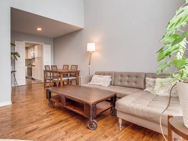 2 Bedroom Condo for Rent at 3100 Cole Avenue #58286, Dallas, TX 75204 Uptown
