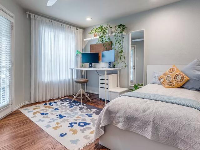 2 Bedroom Condo for Rent at 3100 Cole Avenue #112, Dallas, TX 75204 Uptown