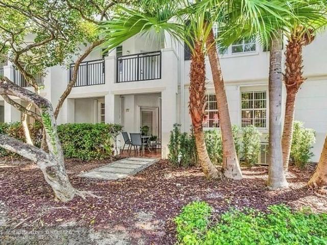 2 Bedroom Condo for Rent at 3115 Ne 184th St, Aventura, FL 33160