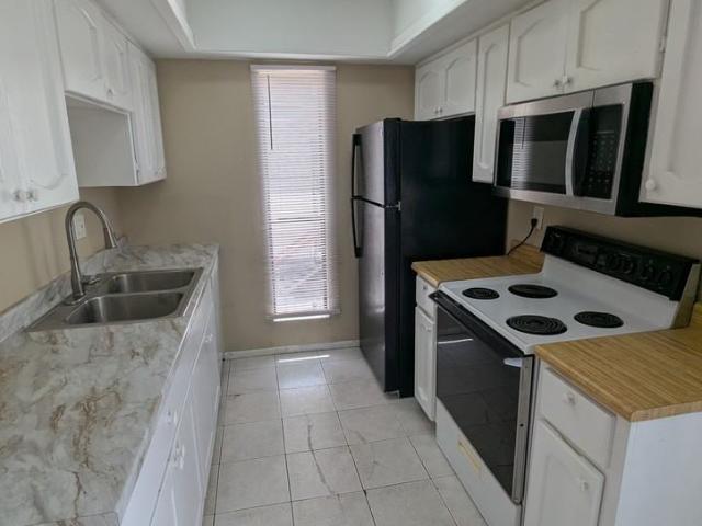 2 Bedroom Condo for Rent at 3119 W Cochise Dr #228, Phoenix, AZ 85051