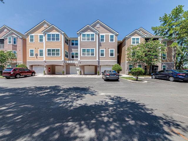 2 Bedroom Condo for Rent at 3250 Village Way #305, Orlando, FL 32807 Engelwood Park