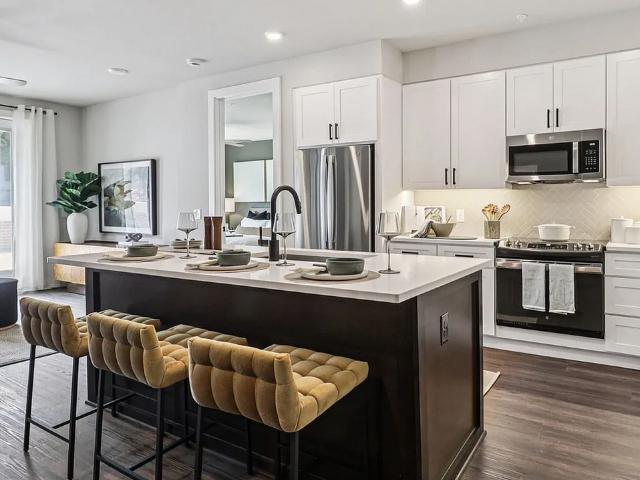 2 Bedroom Condo for Rent at 3214 Bowen Street #9211.2, Dallas, TX 75204 Uptown