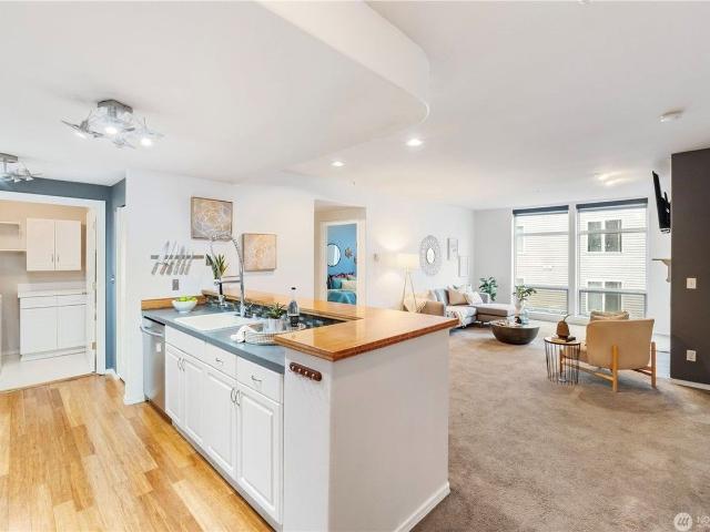 2 Bedroom Condo for Rent at 3221 Sw Avalon Way #413, Seattle, WA 98126 North Delridge