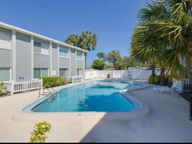2 Bedroom Condo for Rent at 334 334 48th Avenue N St #236, St Petersburg, FL 33703