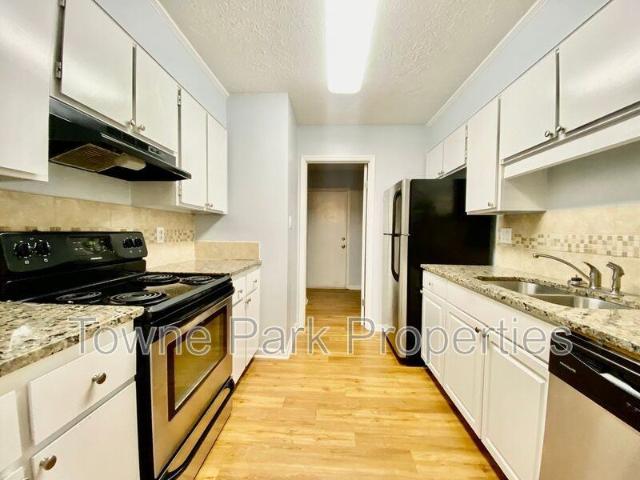 2 Bedroom Condo for Rent at 3309 Mcdonald St #B, Augusta, GA 30907 Montclair