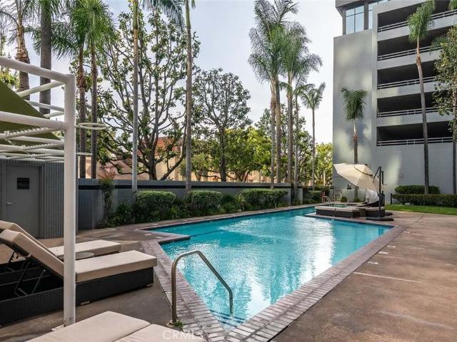 2 Bedroom Condo for Rent at 345 Pioneer Dr, Glendale, CA 91203 Vineyard