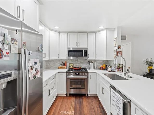 2 Bedroom Condo for Rent at 3860 Amberly Dr, Inglewood, CA 90305 Morningside Park