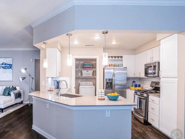 2 Bedroom Condo for Rent at 3800 North Capital of Texas Highway #412, Austin, TX 78746