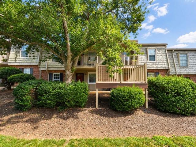 2 Bedroom Condo for Rent at 3830 Country Club Rd Apt D, Winston Salem, NC 27104 South Fork