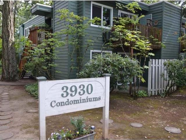 2 Bedroom Condo for Rent at 3930 Lake Grove Ave #3A, Lake Oswego, OR 97035 Lake Grove