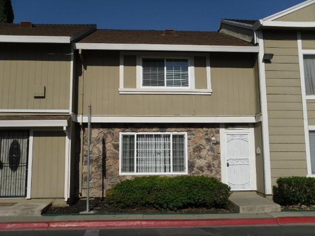 2 Bedroom Condo for Rent at 4098 Weymouth Ln, Sacramento, CA 95823 Parkway