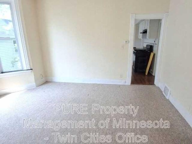 2 Bedroom Condo for Rent at 415 Jessamine Ave E Uppr, St. Paul, MN 55130 Payne Phalen