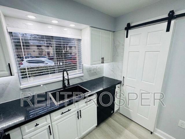 2 Bedroom Condo for Rent at 4267 S Semoran Blvd #14, Orlando, FL 32822 South Semoran
