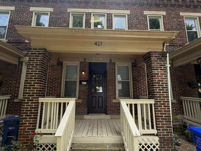 2 Bedroom Condo for Rent at 421 Hanford St, Columbus, OH 43206 Merion Village