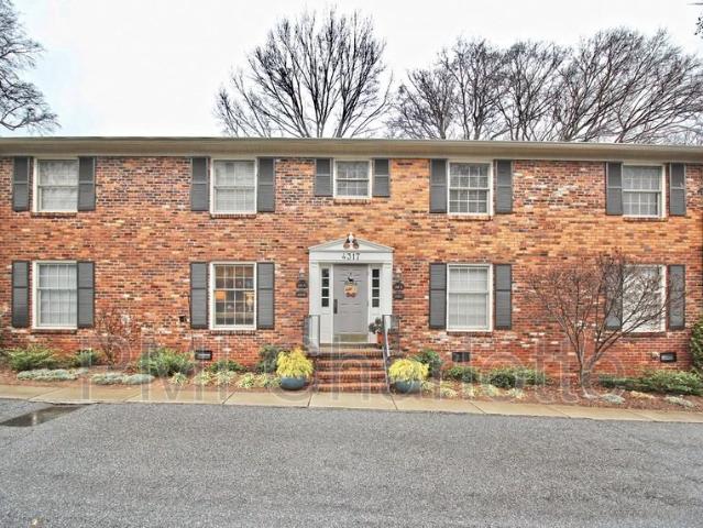 2 Bedroom Condo for Rent at 4317 Walker Rd #E, Charlotte, NC 28211 Cotswold