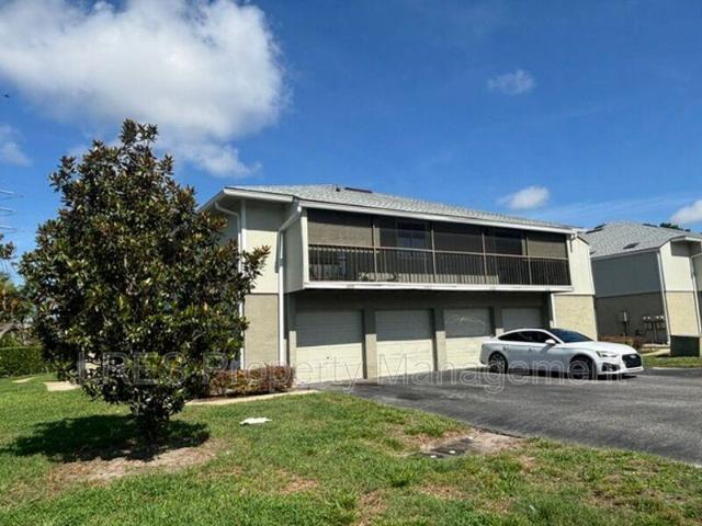 2 Bedroom Condo for Rent at 4564 Pheasant Run Dr, Orlando, FL 32808 Rosemont