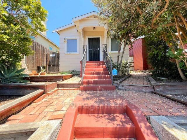 2 Bedroom Condo for Rent at 4517 Arizona St, San Diego, CA 92116 North Park