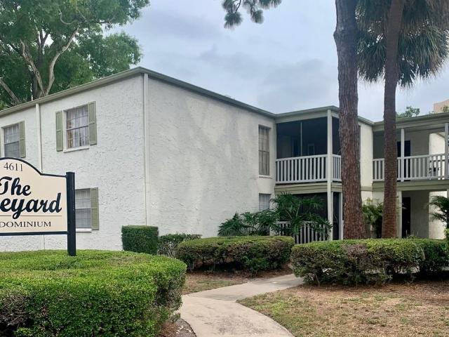 2 Bedroom Condo for Rent at 4607 W North B St #208, Tampa, FL 33609 Westshore Palms