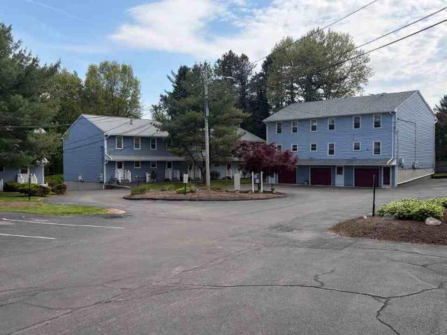 2 Bedroom Condo for Rent at 4 Smithfield Rd #10, North Providence, RI 02904