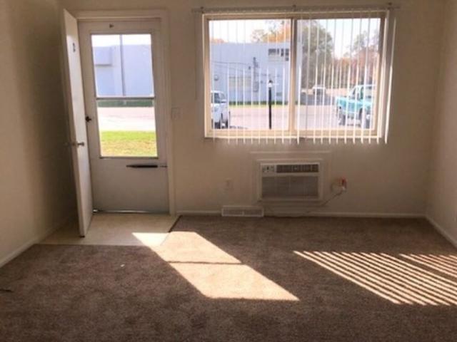 2 Bedroom Condo for Rent at 5050 Northfield Dr, Monroe, MI 48161