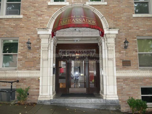 2 Bedroom Condo for Rent at 505 E Denny Way #102, Seattle, WA 98122 Broadway