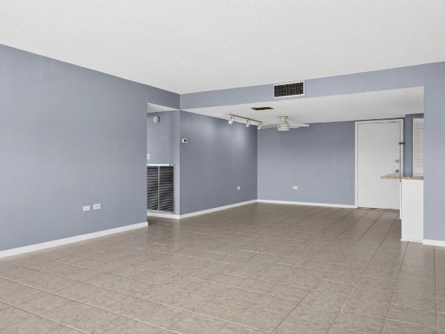 2 Bedroom Condo for Rent at 500 Treasure Island Cswy #504, Treasure Island, FL 33706 Paradise Island