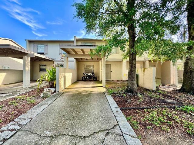 2 Bedroom Condo for Rent at 5216 Tennis Court Cir, Tampa, FL 33617 Terrace Park
