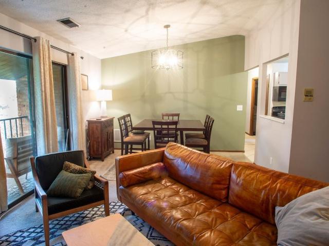 2 Bedroom Condo for Rent at 522 Riddle Rd, Cincinnati, OH 45220 The Heights