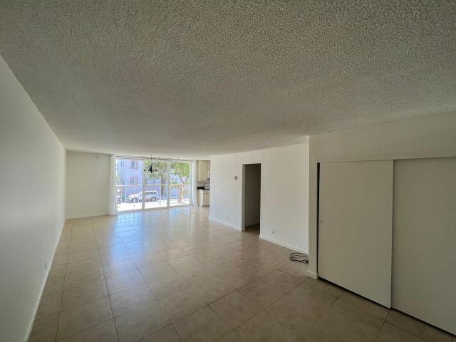 2 Bedroom Condo for Rent at 545 Chestnut Ave, Long Beach, CA 90802 Downtown Long Beach